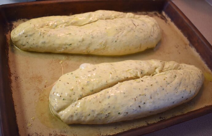 Italian Herb Bread - Simply Sophia Homestead